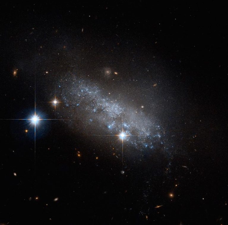 Неправильные галактики и их особенности | Звездный каталог